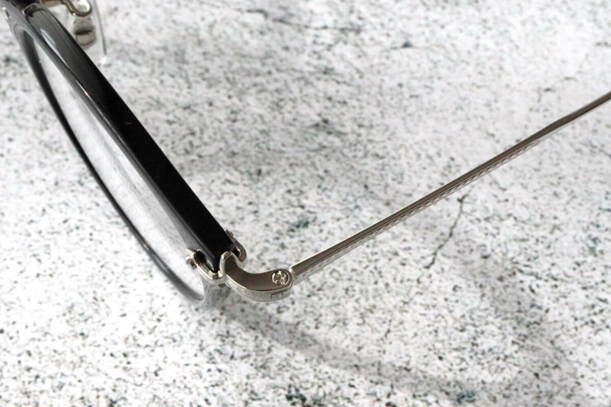 【E-0505】EVEVANが誇る“永久の定番モデル”の魅力に迫る！ | お知らせ | Visio eyewear shop