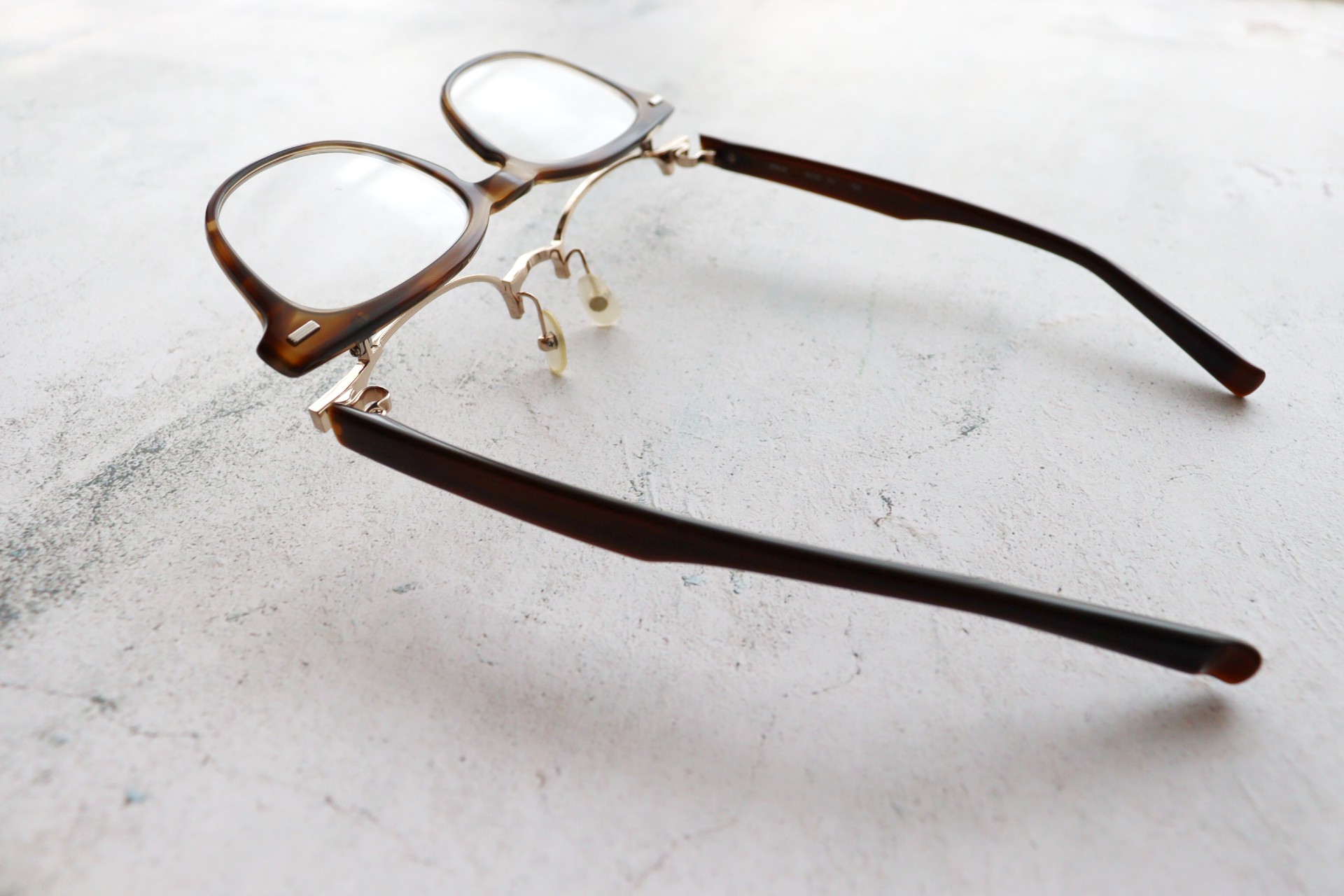 【大注目！】おしゃれな跳ね上げメガネをピックアップ | ジャーナル | Visio eyewear shop